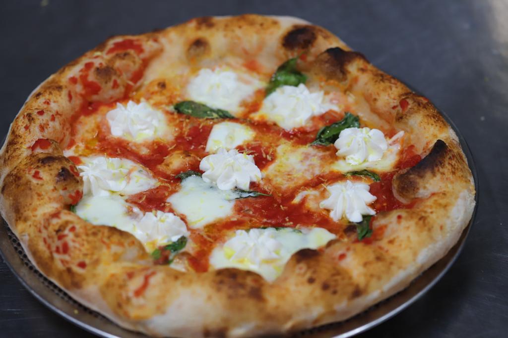 bufala-profumata-la-pizza-di-molini-fagioli - Italian Gourmet